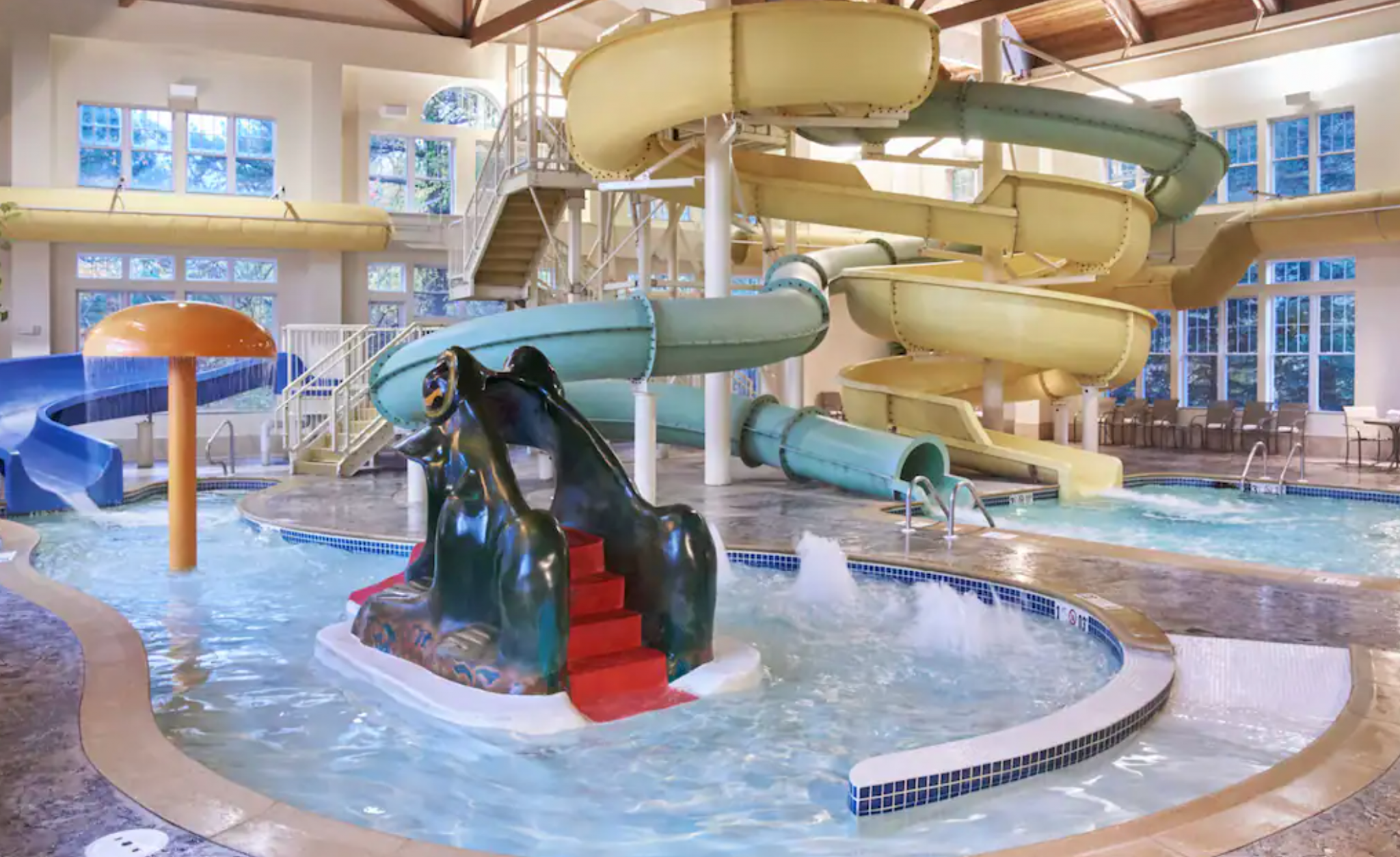 Waterparks In NH - 9 Indoor and Outdoor Waterparks To Cool Off - Here ...